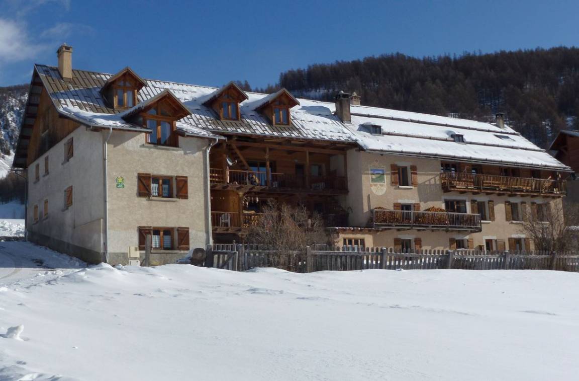 90 M² Gîte ∙ 3 Bedrooms ∙ 6 Guests - Briançon