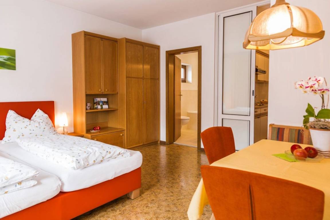 28 M² Studio Flat ∙ 2 Guests - Lana