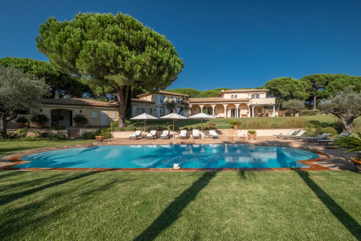 420 M² Villa ∙ 7 Bedrooms ∙ 14 Guests - Saint-Tropez