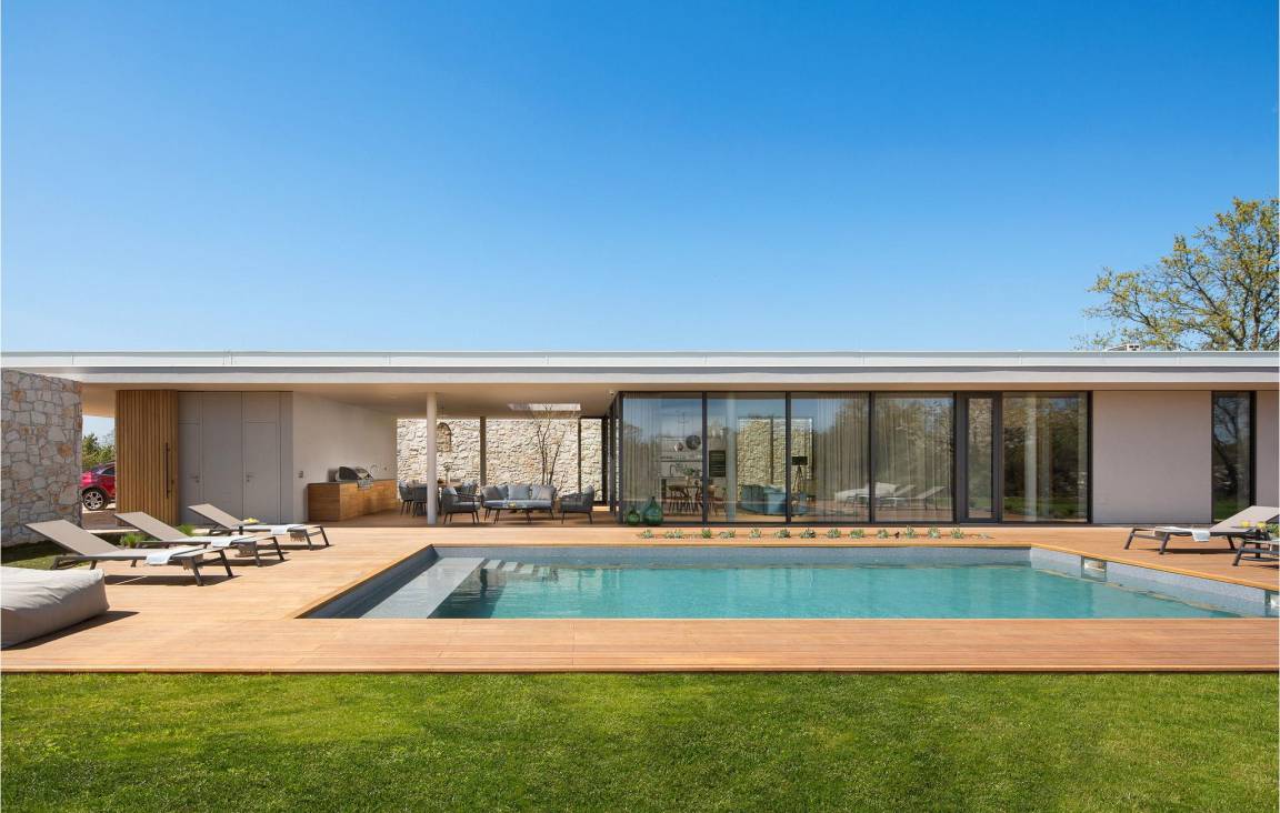 231 M² House ∙ 4 Bedrooms ∙ 8 Guests - Bale