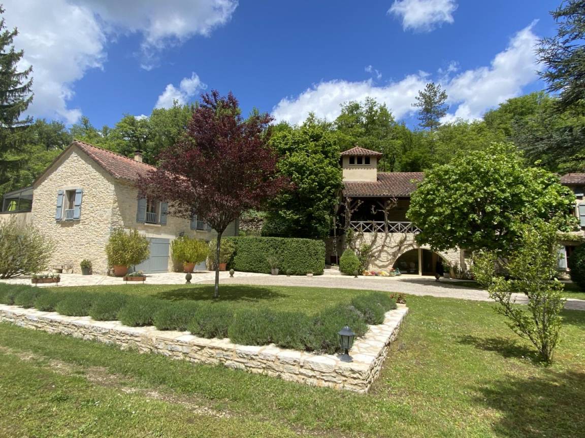 100 M² Gîte ∙ 2 Bedrooms ∙ 4 Guests - Cahors