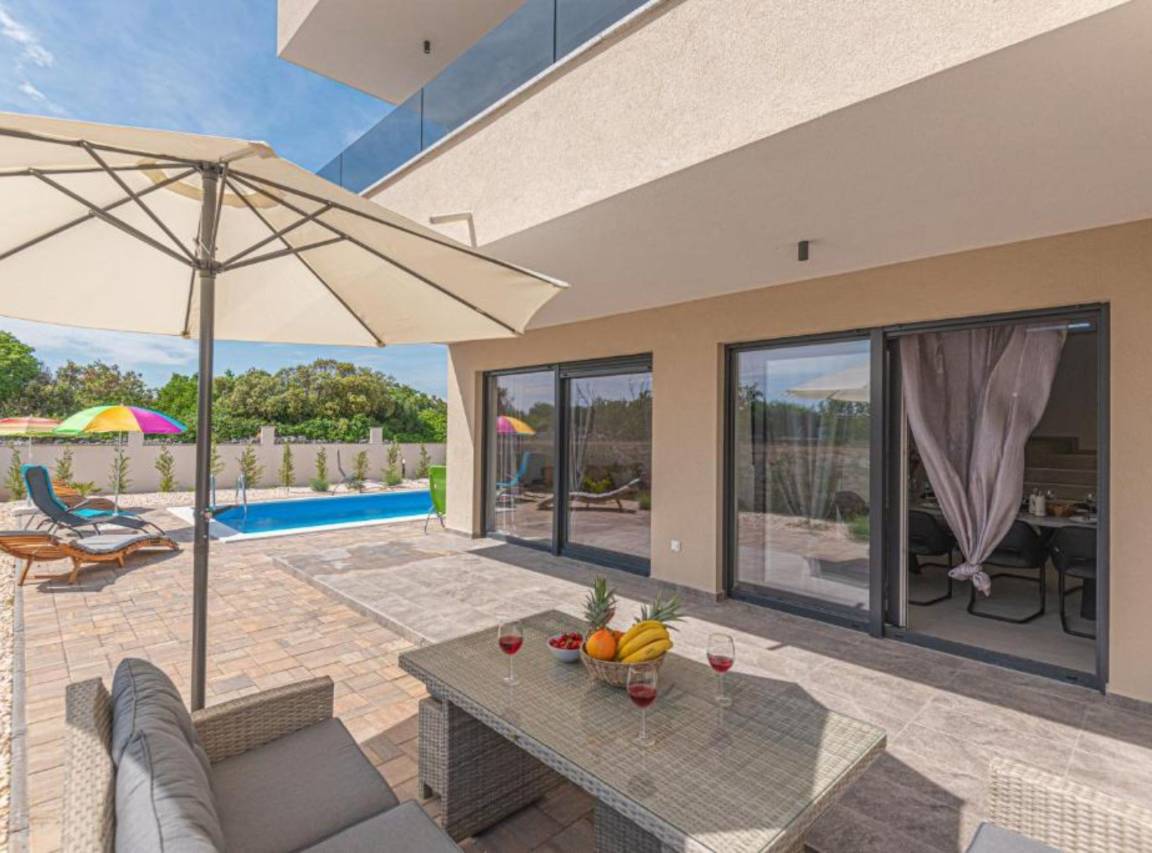 190 M² Villa ∙ 4 Schlafzimmer ∙ 10 Gäste - Skradin