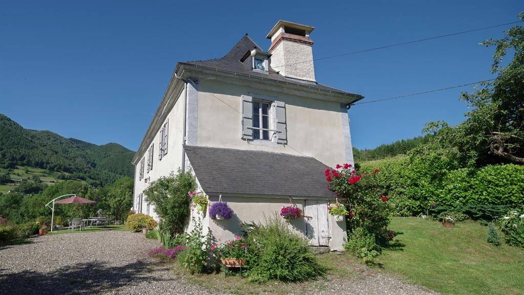 170 M² Maison De Vacances ∙ 3 Chambres ∙ 8 Personnes - Lourdes