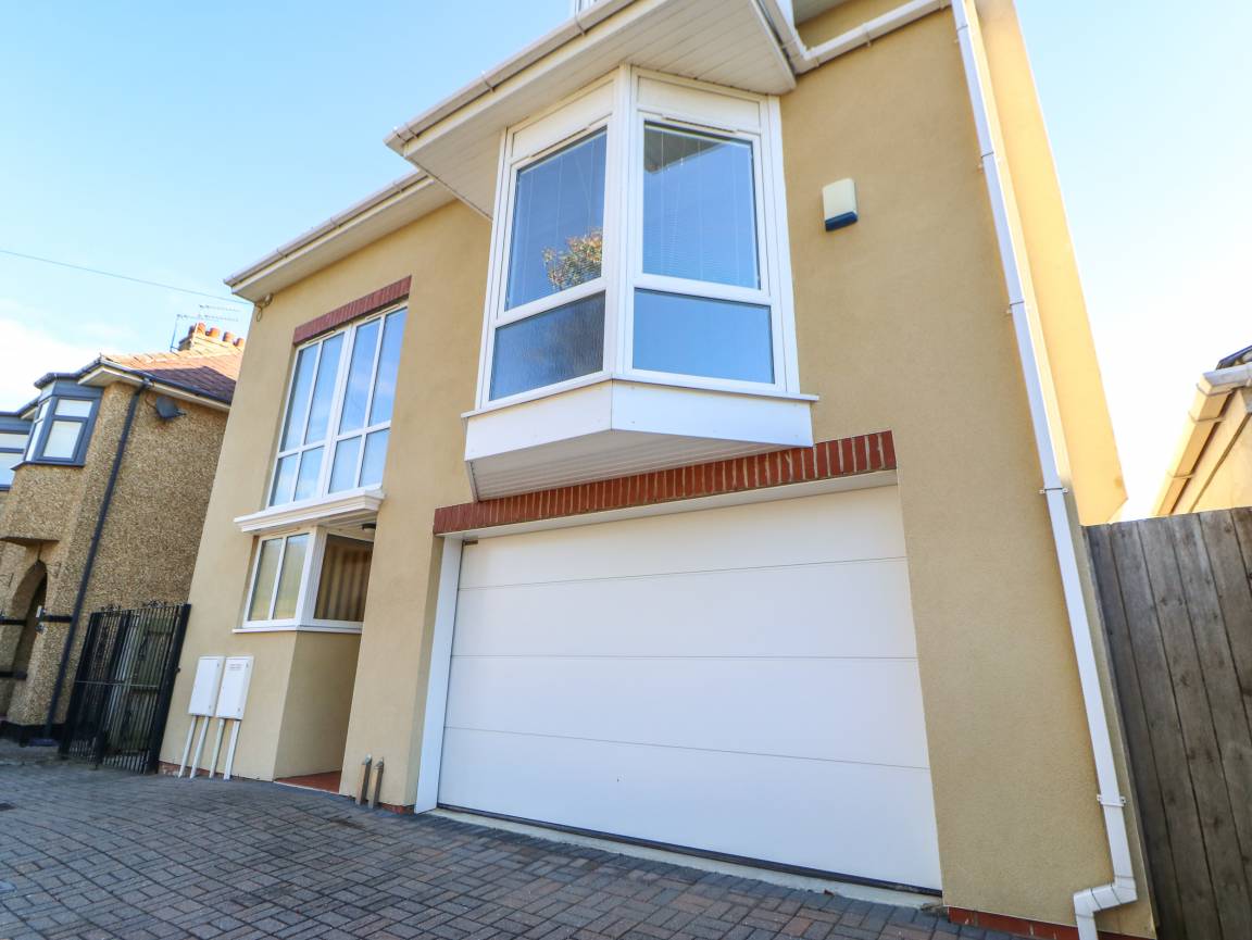 Cottage ∙ 2 Bedrooms ∙ 4 Guests - Darlington