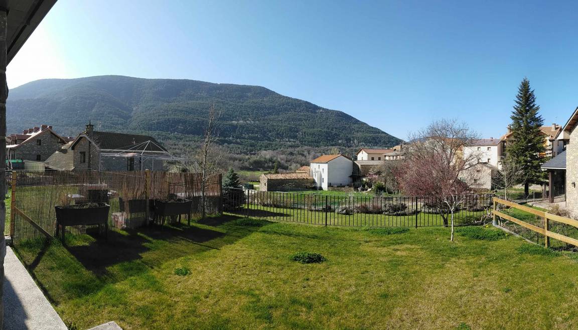 70 M² Appartement ∙ 2 Chambres ∙ 5 Personnes - Biescas