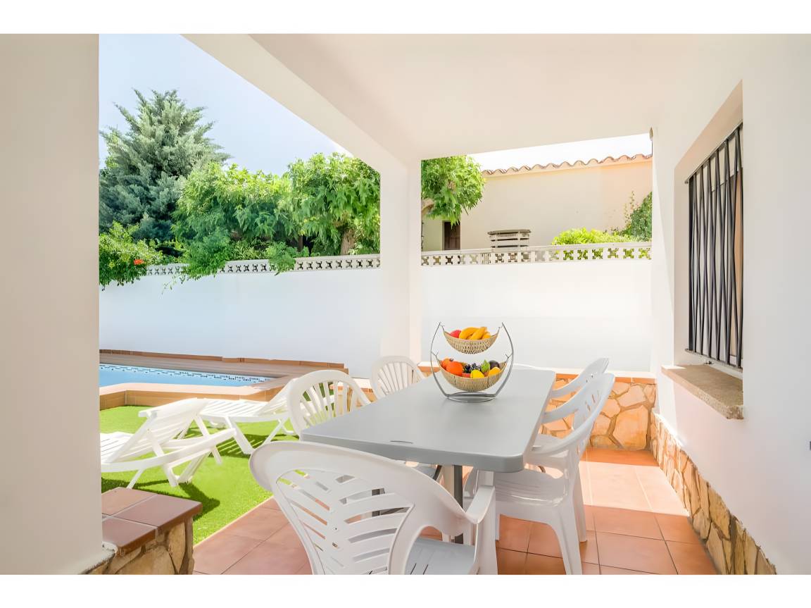 100 M² House ∙ 4 Bedrooms ∙ 8 Guests - L'Estartit