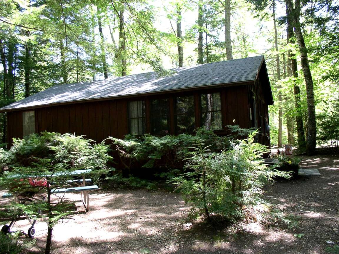 House ∙ 2 Bedrooms ∙ 4 Guests - Chichester, NH