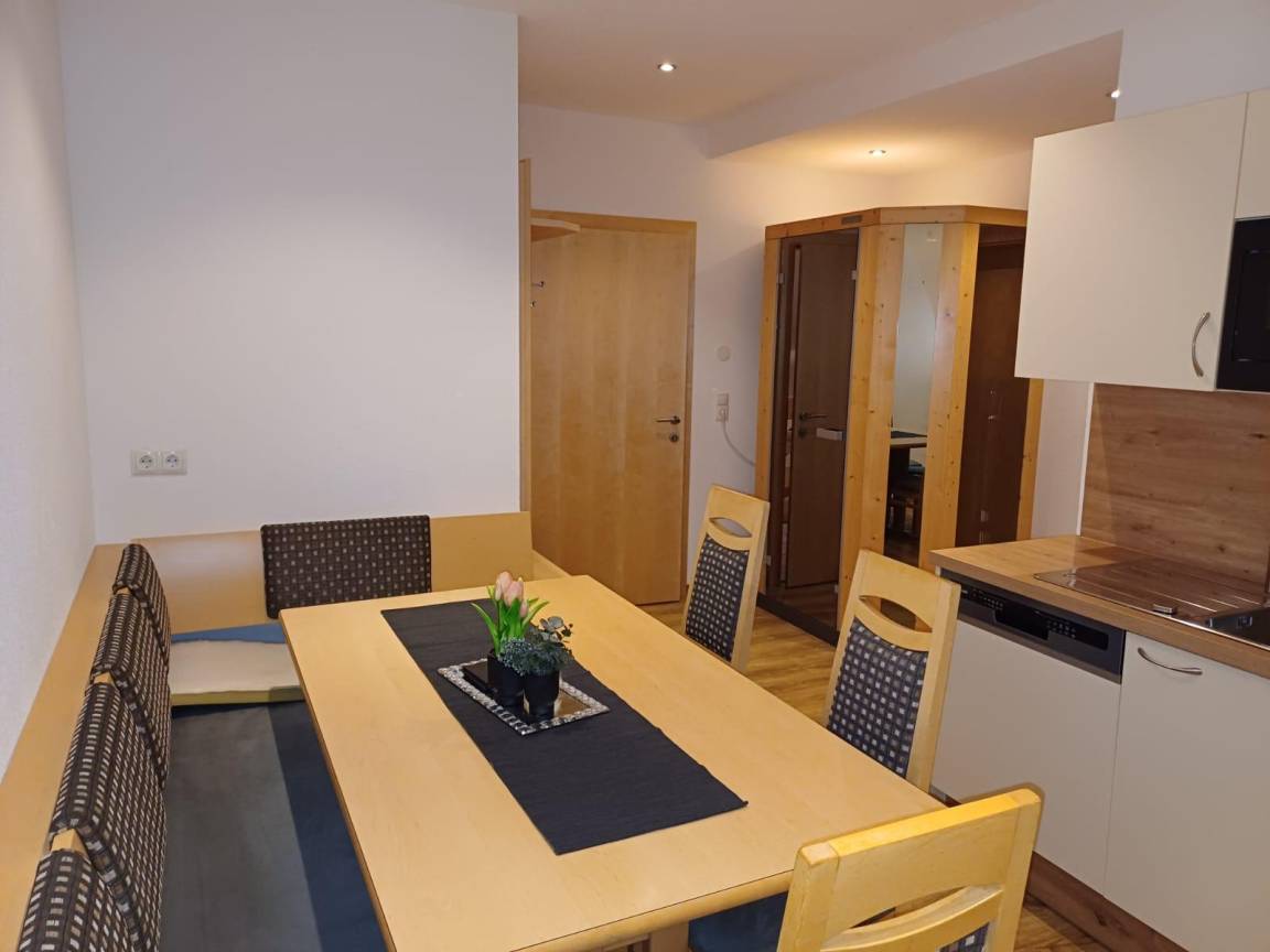 80 M² Ferienwohnung ∙ 4 Gäste - Gemeinde Imst