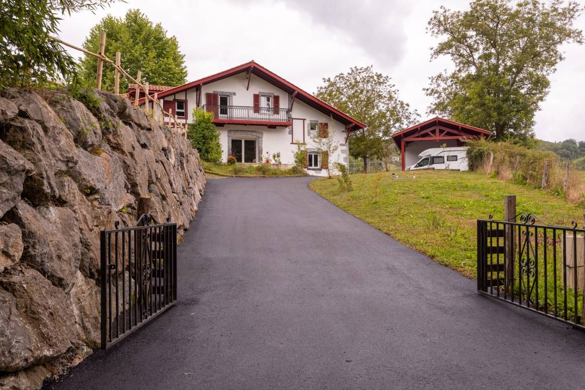 150 M² Maison De Vacances ∙ 4 Chambres ∙ 12 Personnes - Pyrénées-Atlantiques