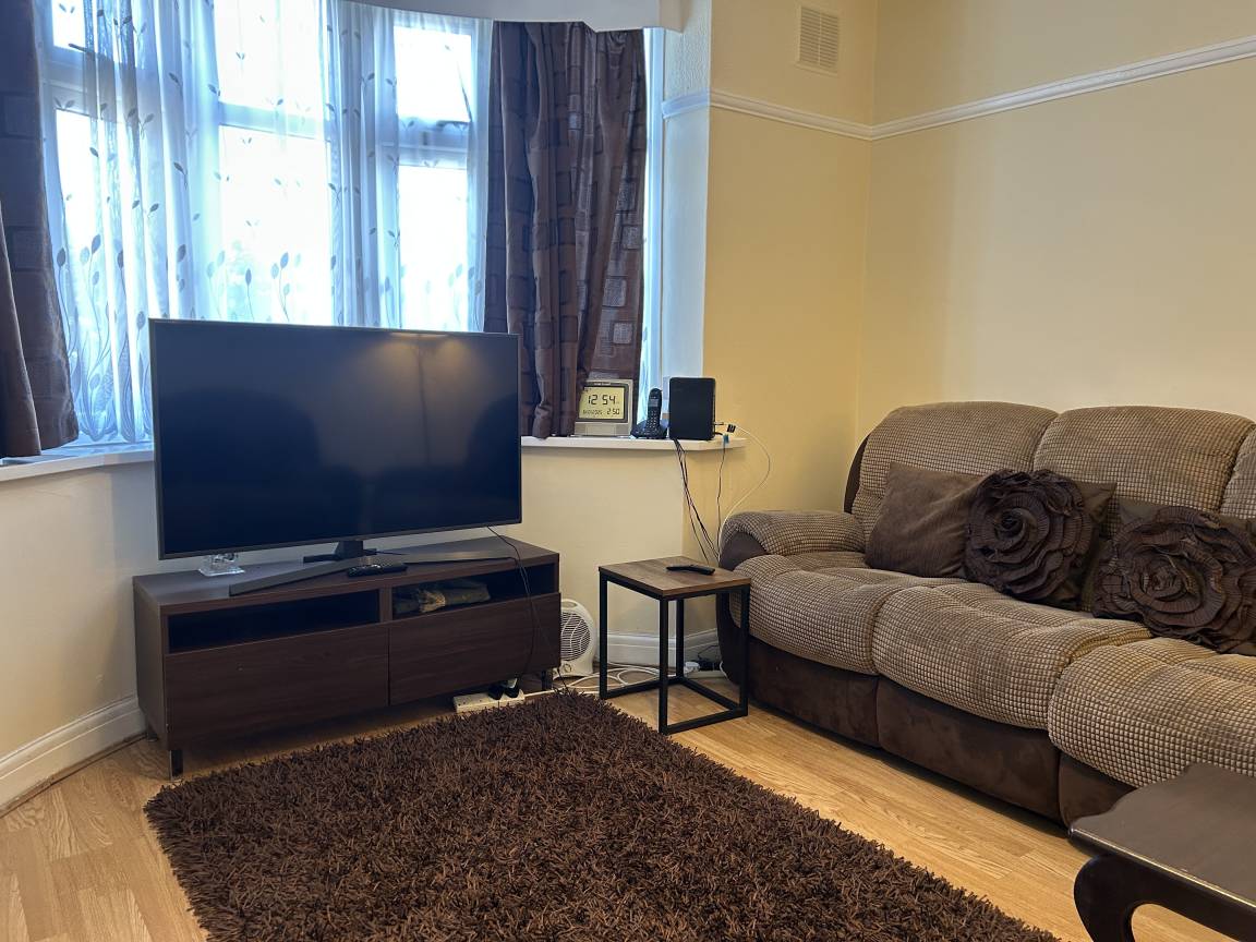 65 M² Apartment ∙ 2 Bedrooms ∙ 4 Guests - Watford