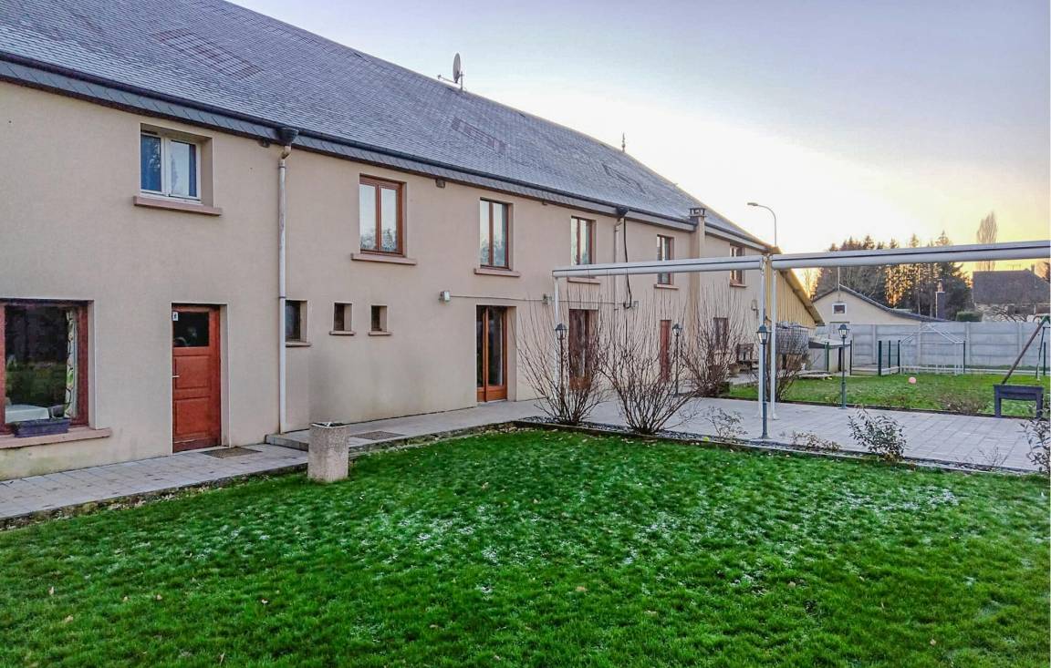 350 M² Ferienhaus ∙ 7 Schlafzimmer ∙ 15 Gäste - Ardennen