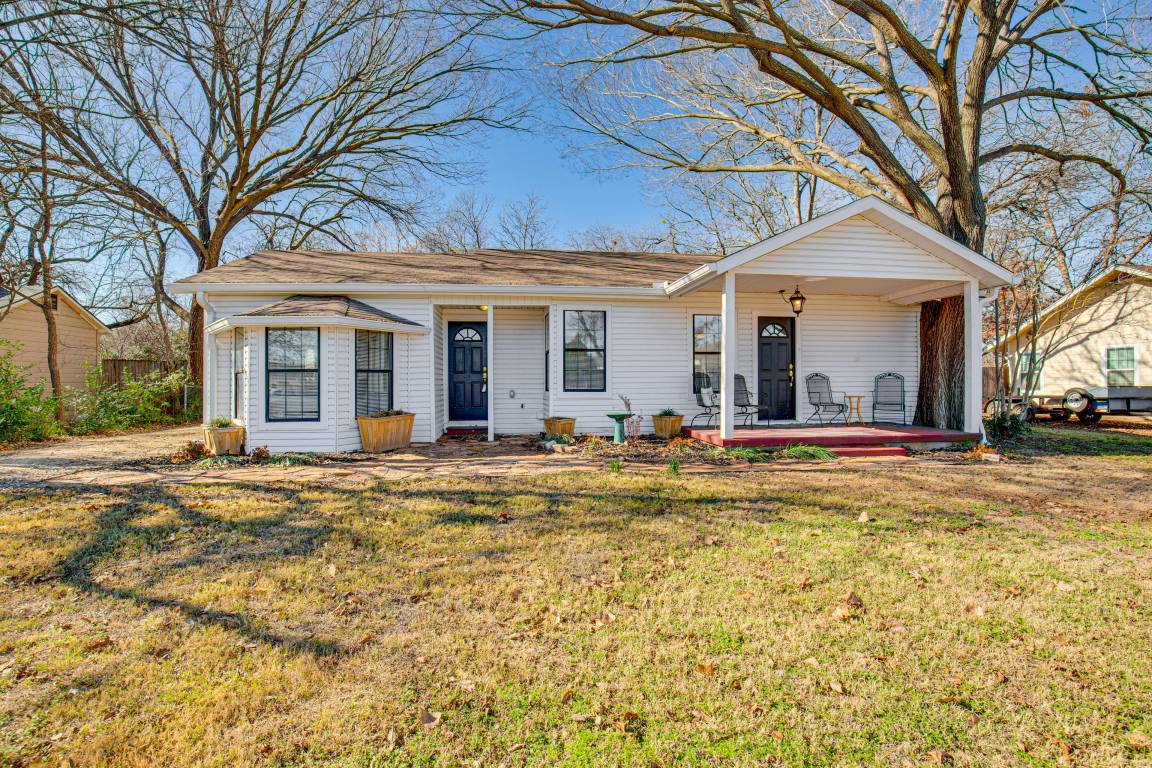 102 M² House ∙ 3 Bedrooms ∙ 6 Guests - Granbury, TX