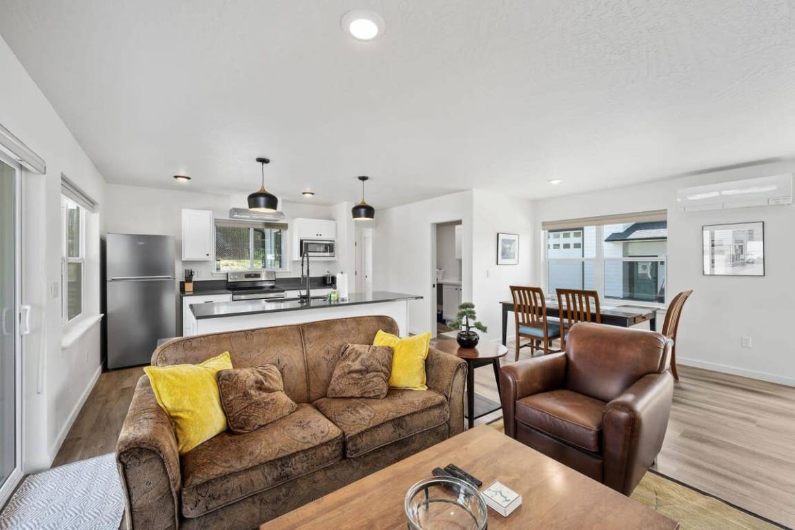 112 M² House ∙ 2 Bedrooms ∙ 4 Guests - Coeur d'Alene, ID