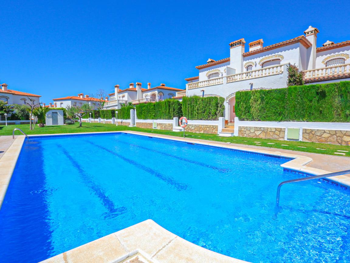 100 M² House ∙ 3 Bedrooms ∙ 6 Guests - Miami Playa