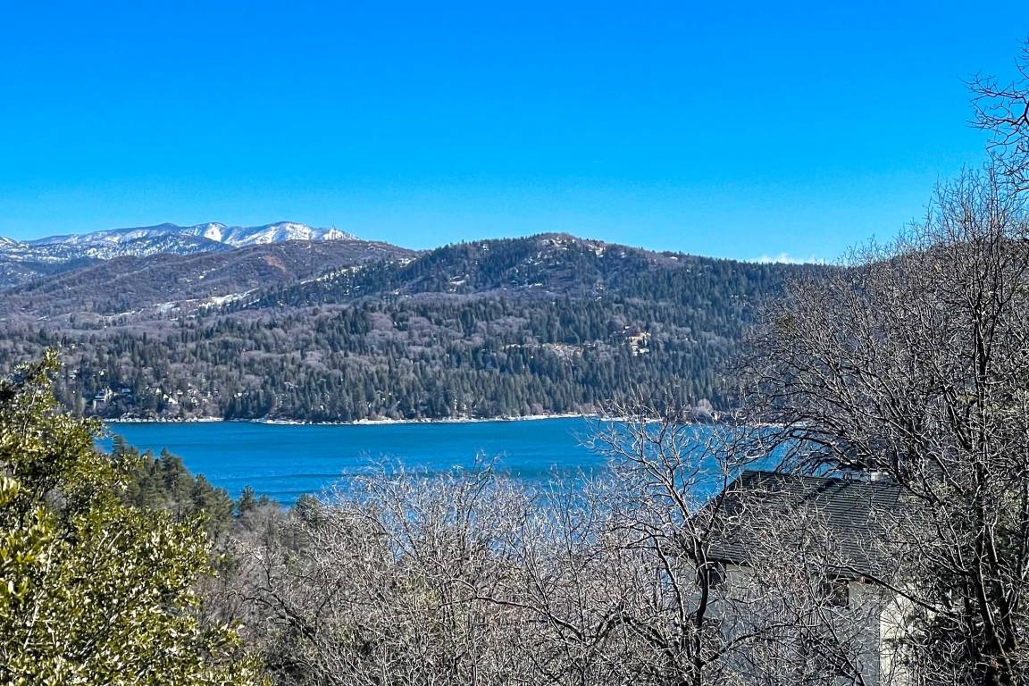 163 M² House ∙ 3 Bedrooms ∙ 11 Guests - Lake Arrowhead, CA