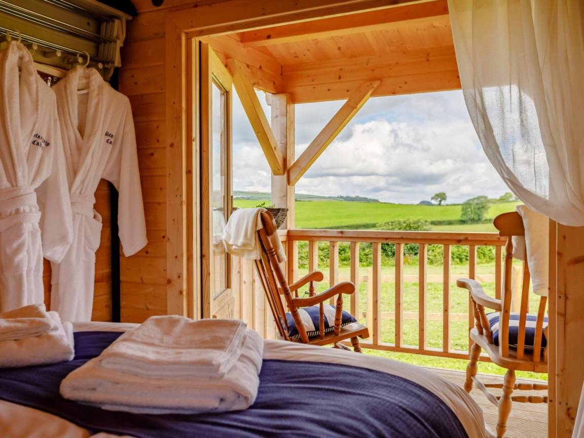 Lodge ∙ 1 Bedroom ∙ 2 Guests - Cornwall