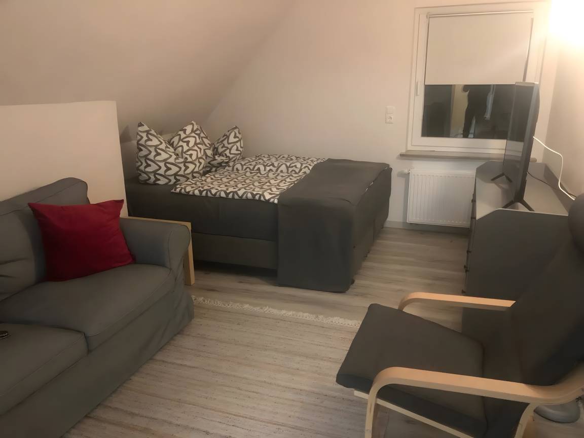 45 M² Ferienwohnung ∙ 1 Schlafzimmer ∙ 2 Gäste - Neuenrade