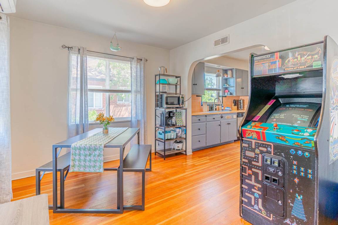 Apartment ∙ 2 Bedrooms ∙ 4 Guests - Reno, NV