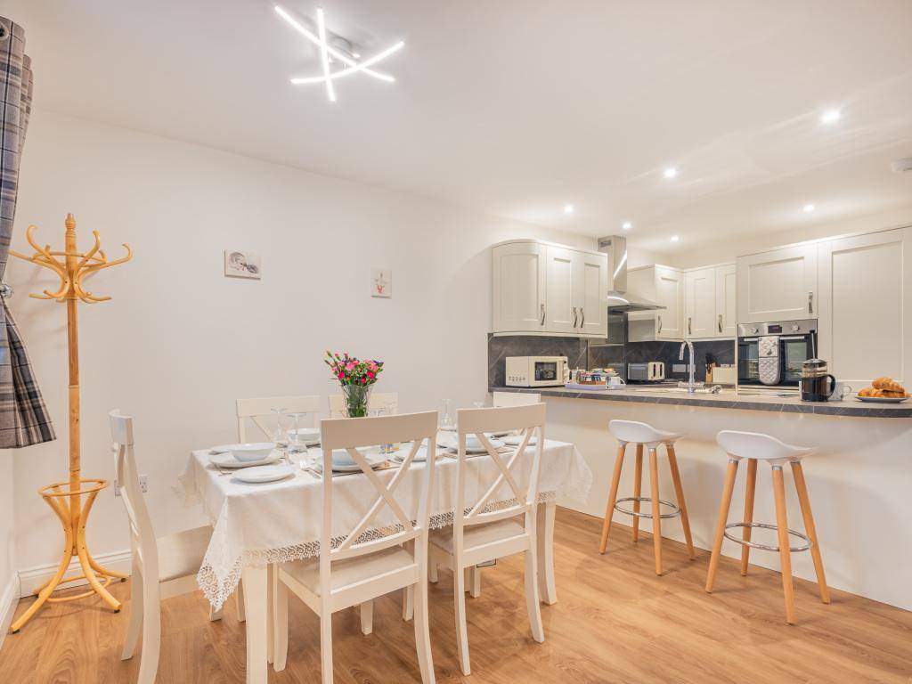 コテージ ∙ 寝室: 3 ∙ ゲスト5 人 - グレンリディング