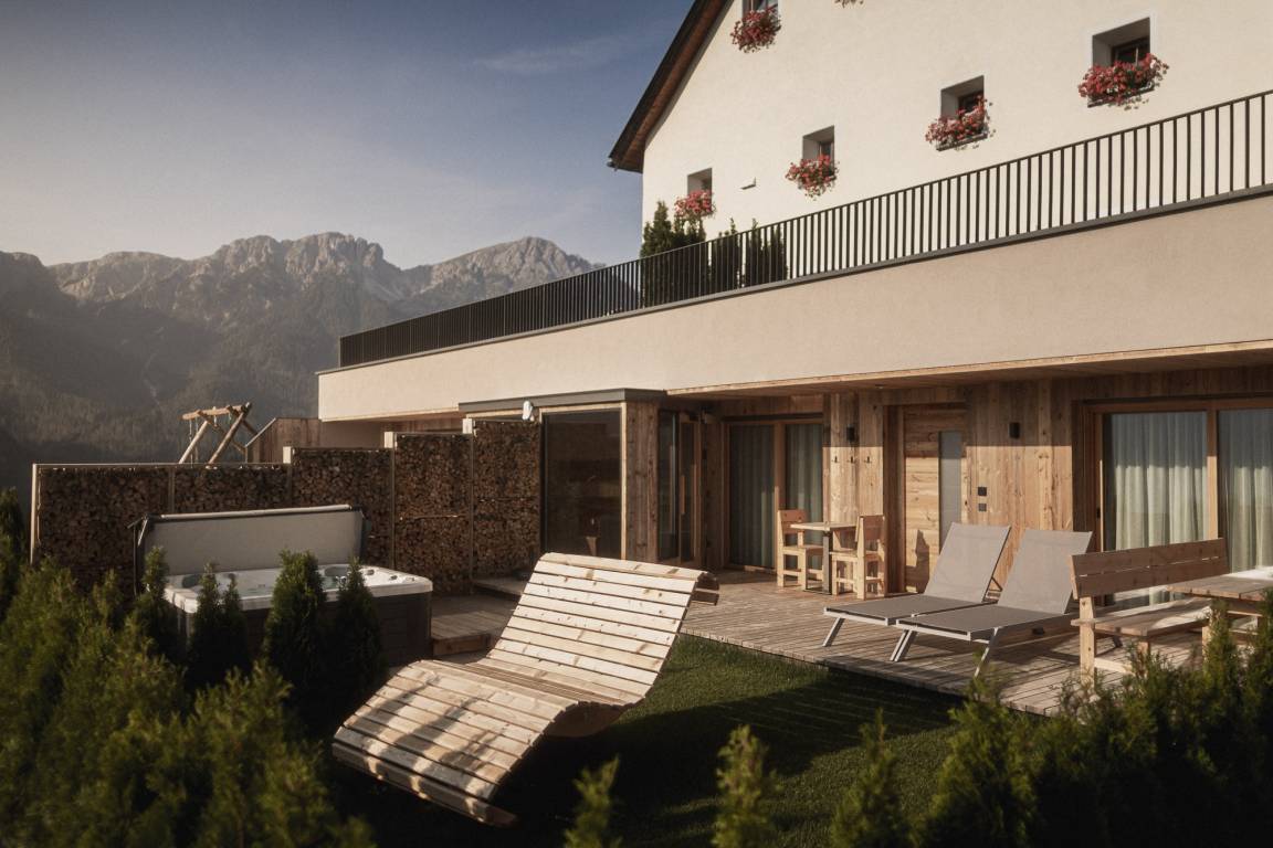 75 M² Chalet ∙ 1 Chambre ∙ 4 Personnes - Braies