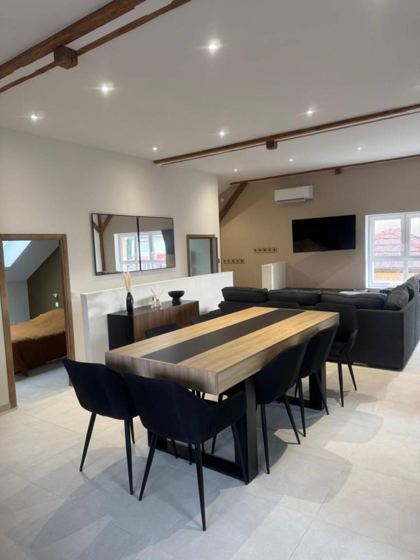 150 M² Appartement ∙ 4 Chambres ∙ 8 Personnes - Erstein
