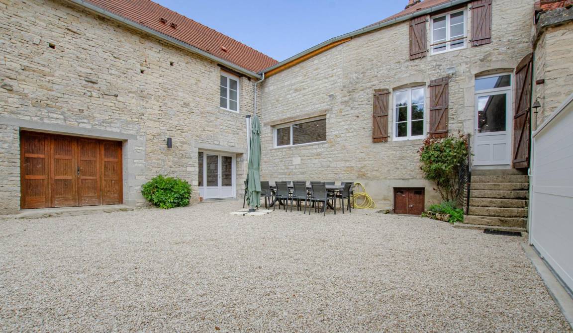 300 M² Gîte ∙ 6 Chambres ∙ 15 Personnes - Bar-sur-Seine