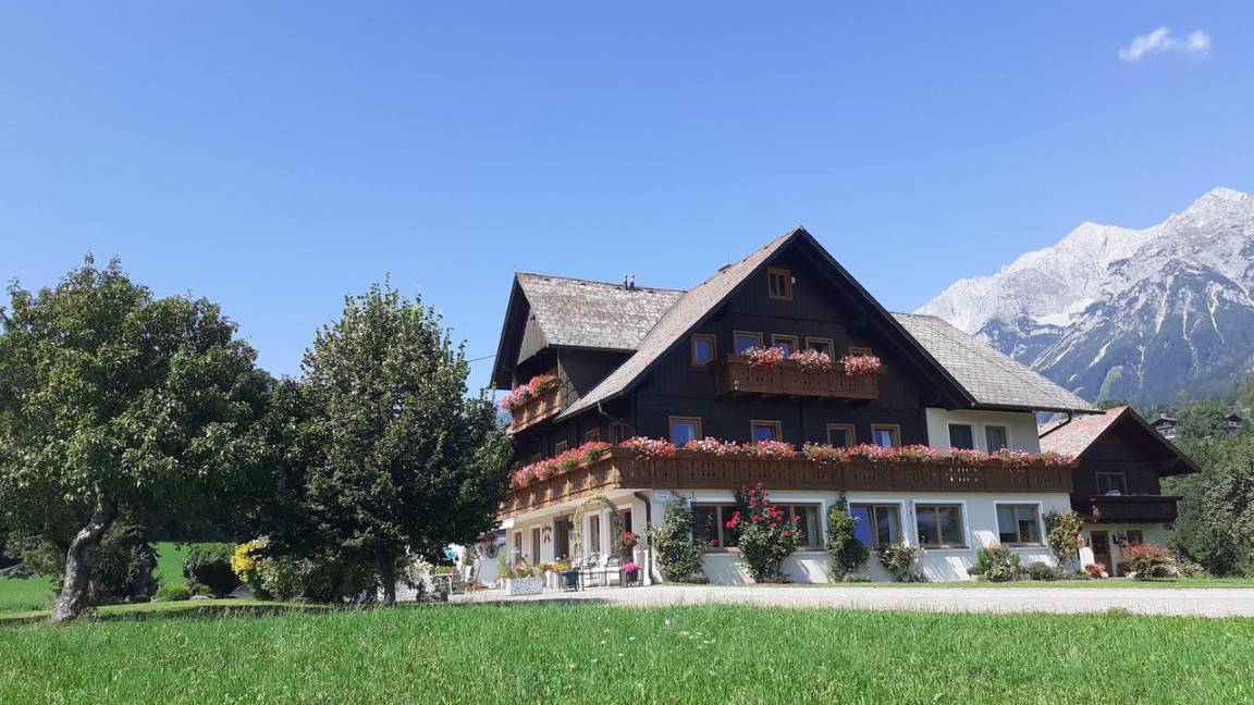 70 M² Apartment ∙ 2 Bedrooms ∙ 4 Guests - Schladming