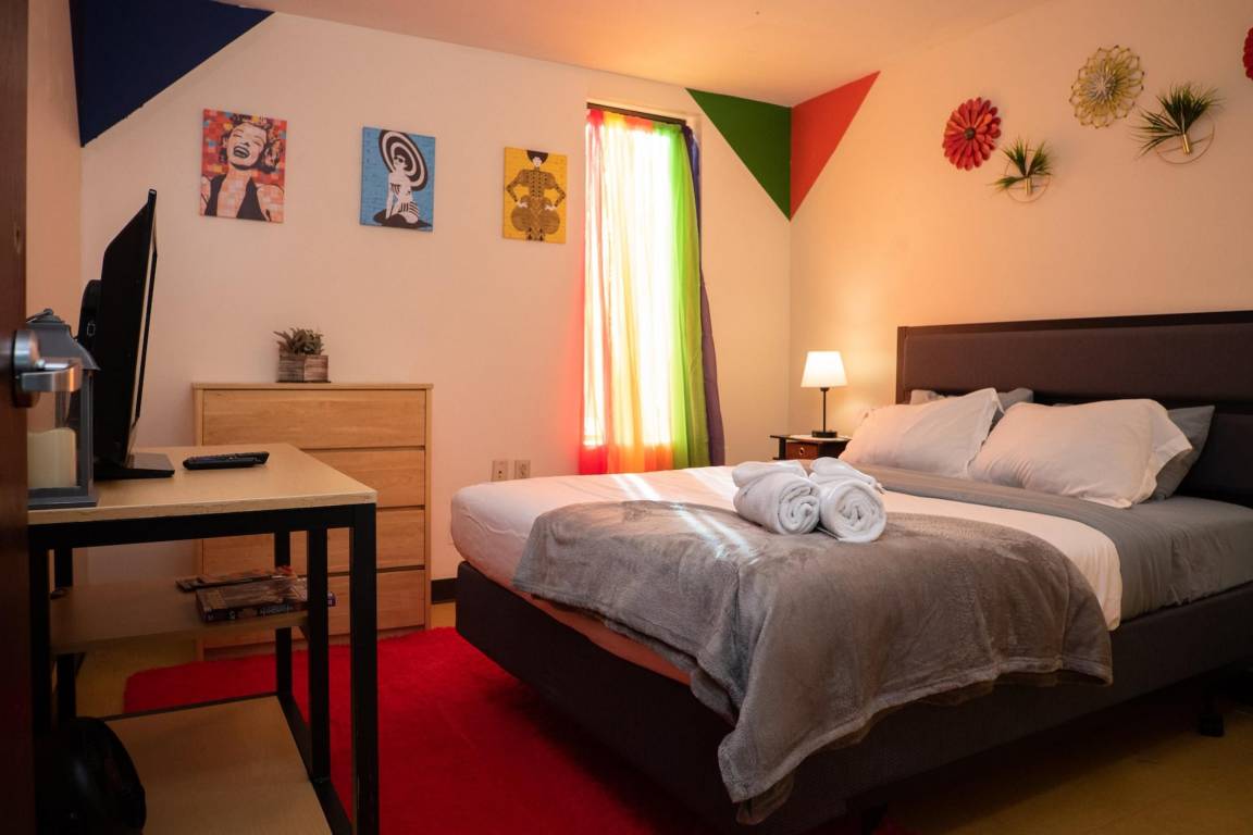 Apartment ∙ 1 Bedroom ∙ 2 Guests - Pittsburgh, PA