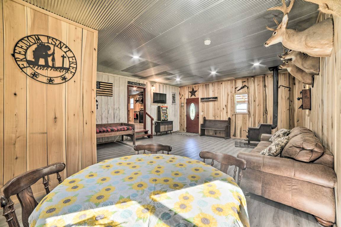 100 M² House ∙ 1 Bedroom ∙ 3 Guests - Kentucky Lake