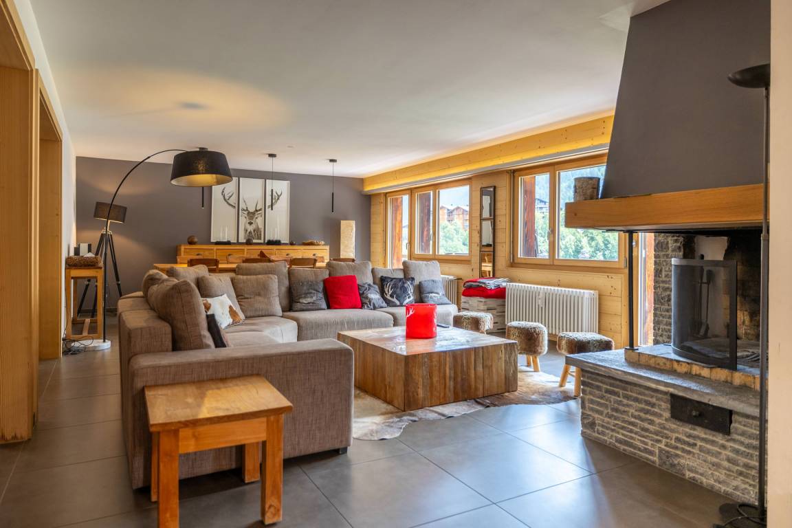 200 M² Appartement ∙ 4 Chambres ∙ 12 Personnes - Nendaz