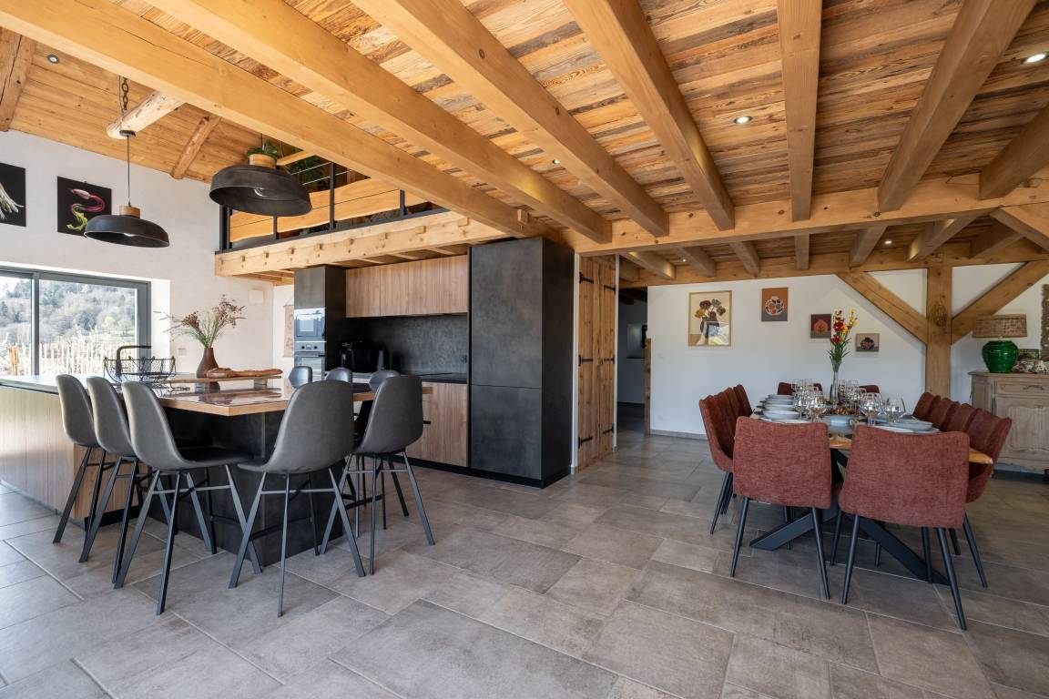 270 M² Chalet ∙ 5 Chambres ∙ 12 Personnes - Bussang