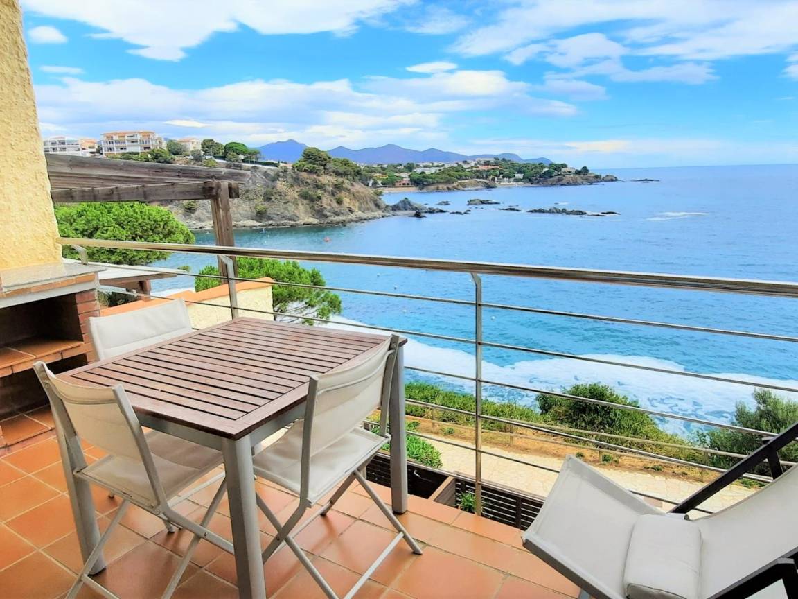 45 M² Apartamento ∙ 2 Habitaciones ∙ 5 Huéspedes - Llançà