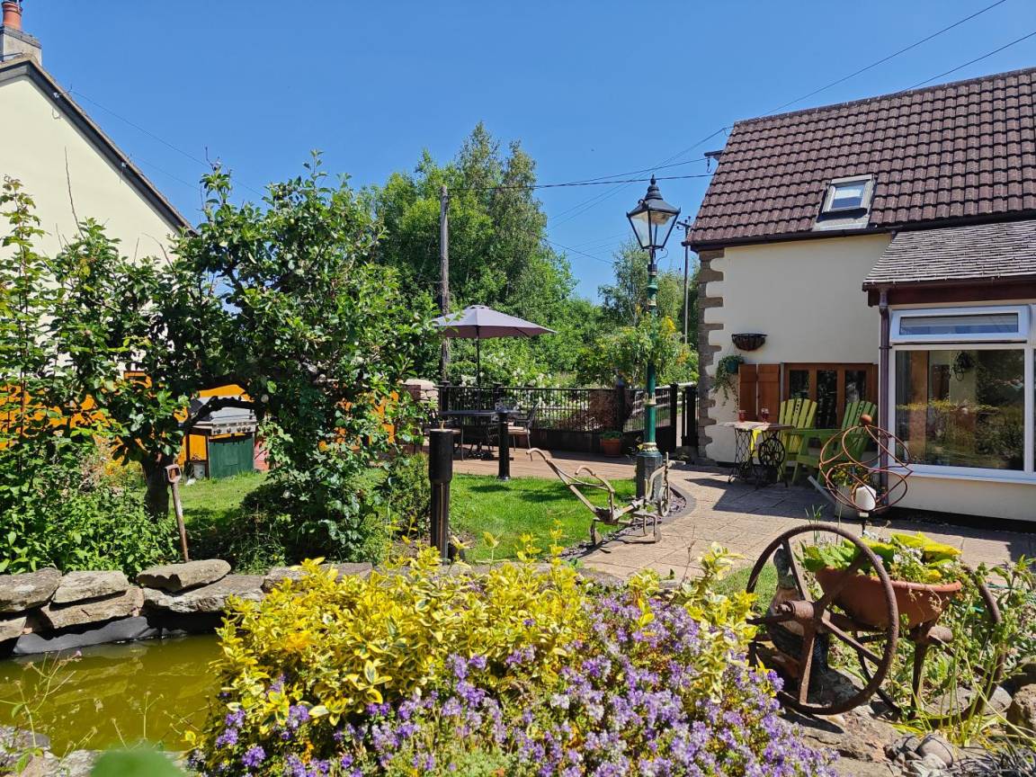 Landhaus ∙ 2 Schlafzimmer ∙ 4 Gäste - Ross-on-Wye