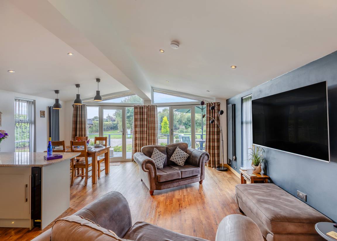 Chalet ∙ 2 Bedrooms ∙ 4 Guests - North Wales