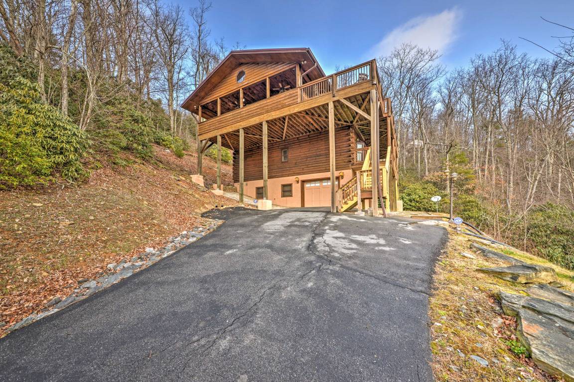 241 M² House ∙ 3 Bedrooms ∙ 8 Guests - Appalachian State University, Boone