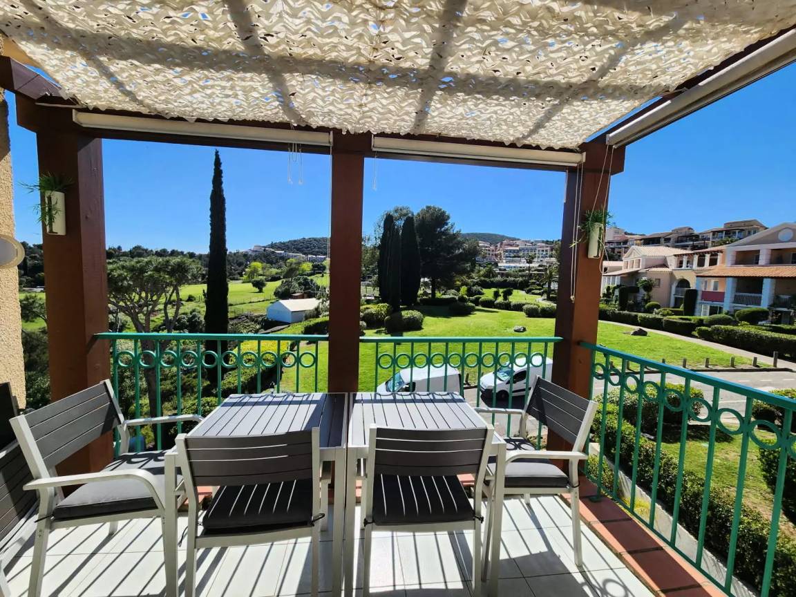 28 M² Appartamento Vacanza ∙ 1 Camera Da Letto ∙ 5 Ospiti - Fréjus