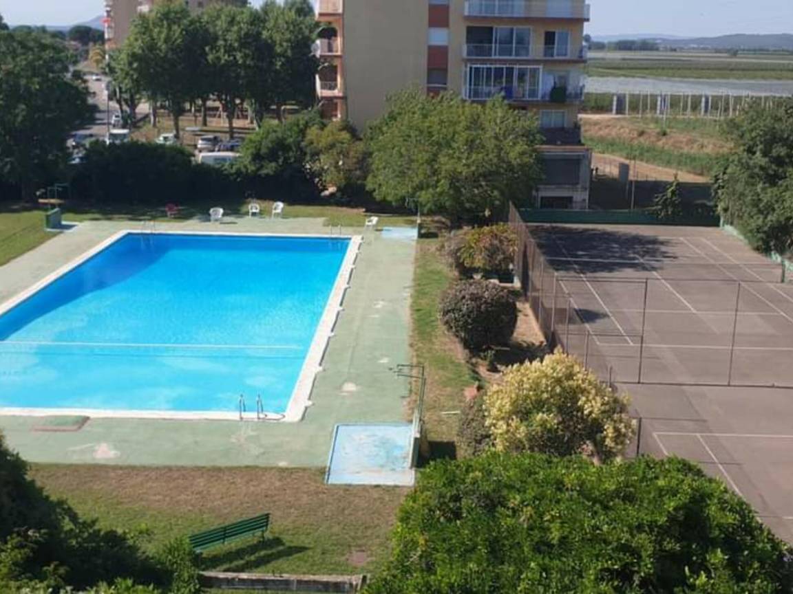 56 M² Apartment ∙ 2 Bedrooms ∙ 6 Guests - Figueres