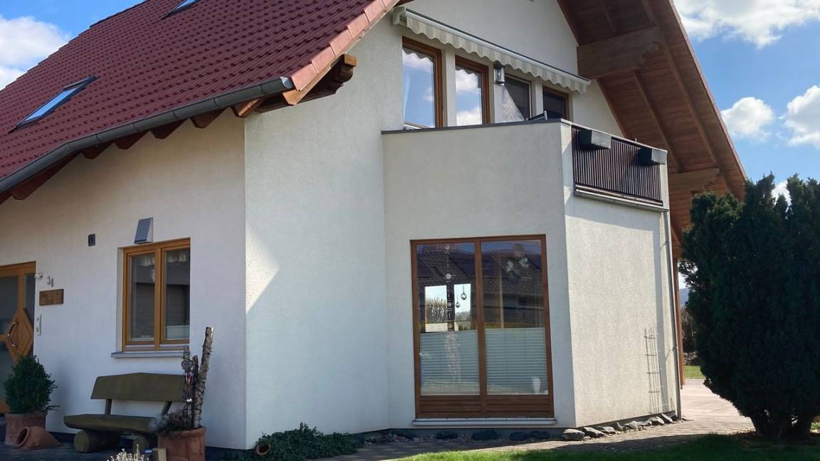 110 M² Ferienwohnung ∙ 3 Schlafzimmer ∙ 6 Gäste - Bad Karlshafen