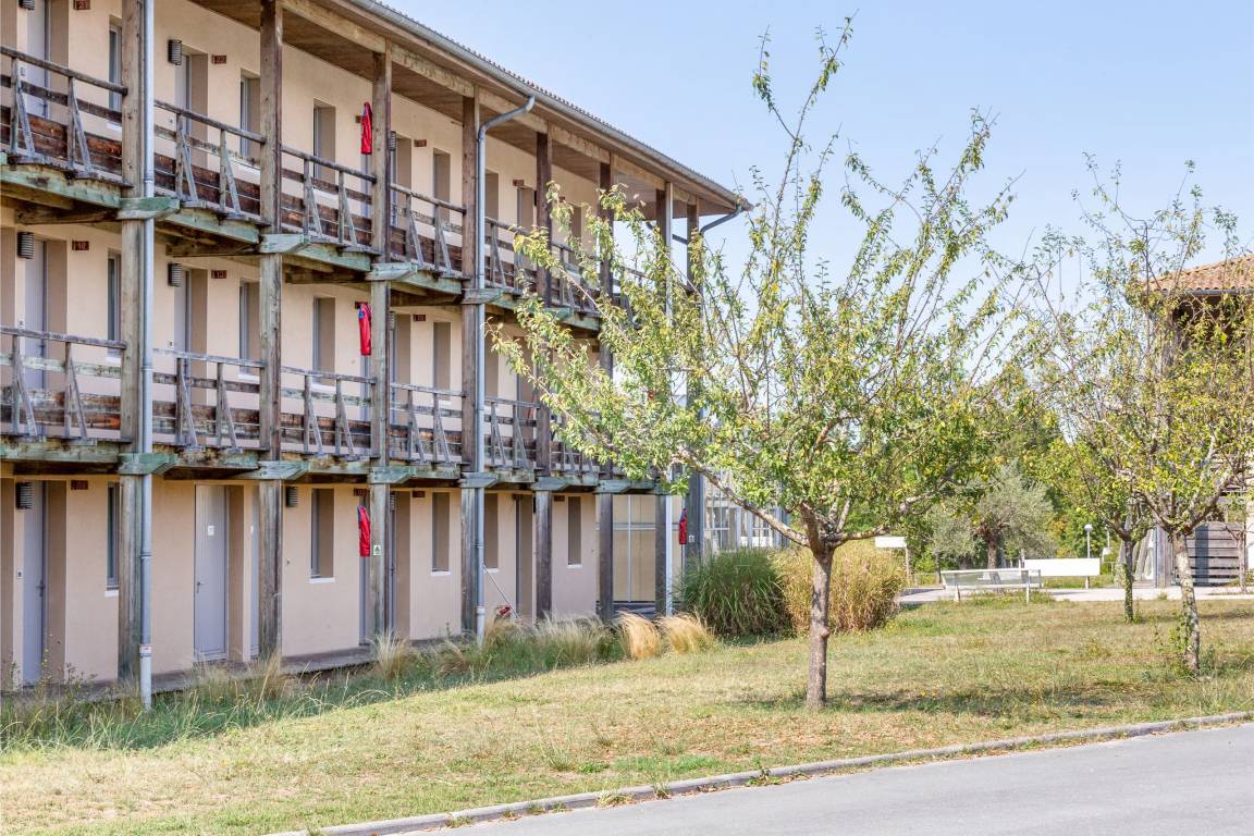 43 M² Appartement ∙ 1 Slaapkamer ∙ 7 Gasten - Jonzac