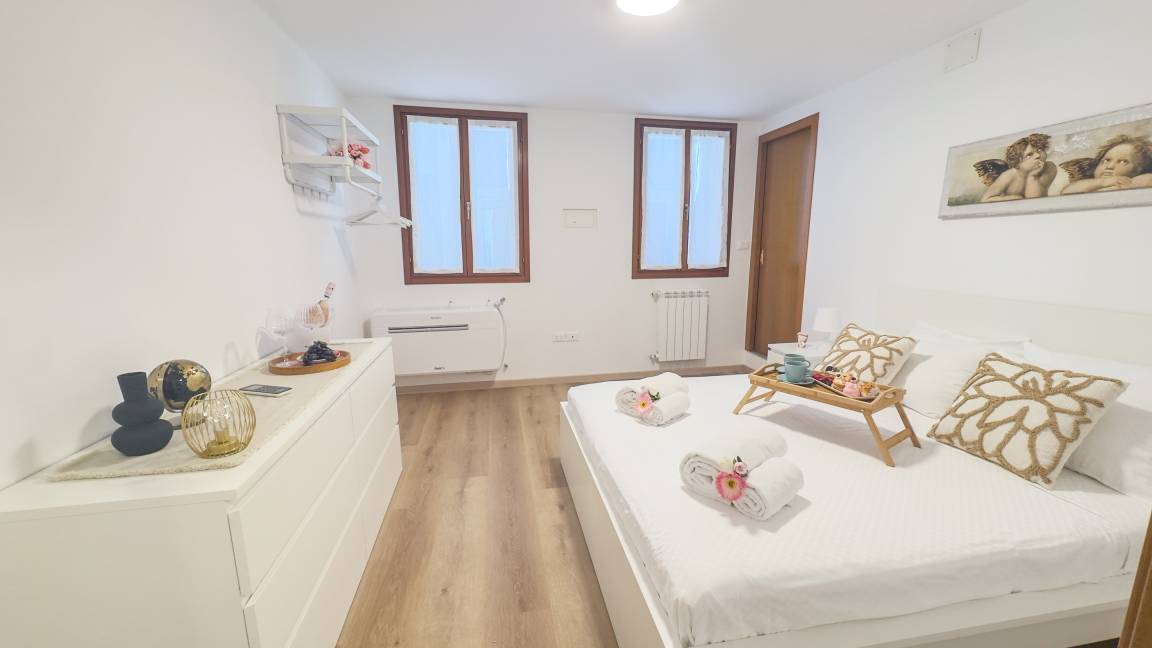 35 M² Ferienwohnung ∙ 1 Schlafzimmer ∙ 4 Gäste - Sottomarina