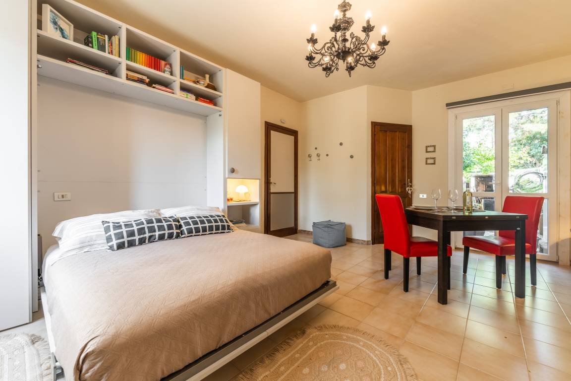 25 M² Huis ∙ 1 Slaapkamer ∙ 2 Gasten - Quartu Sant'Elena