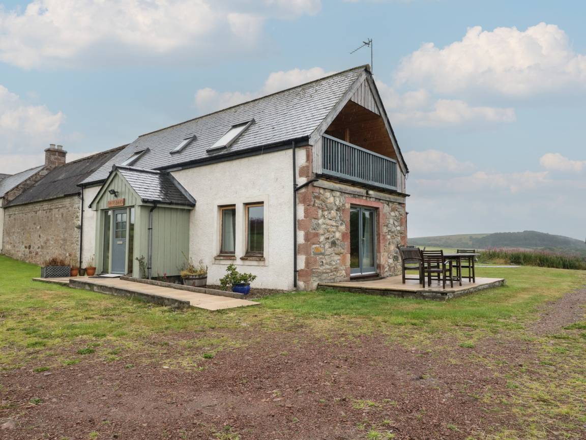 Cottage ∙ 2 Bedrooms ∙ 4 Guests - Fort George