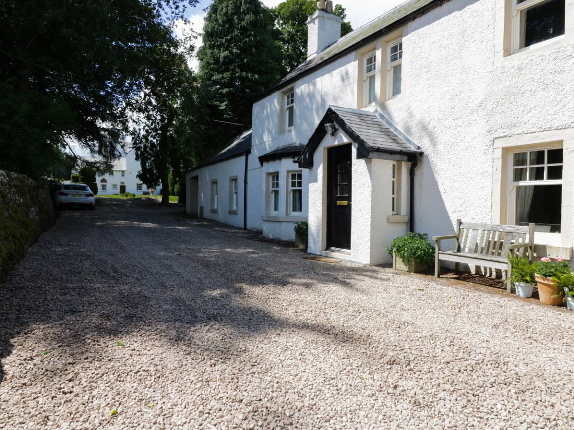 Cottage ∙ 2 Bedrooms ∙ 4 Guests - Glamis Castle