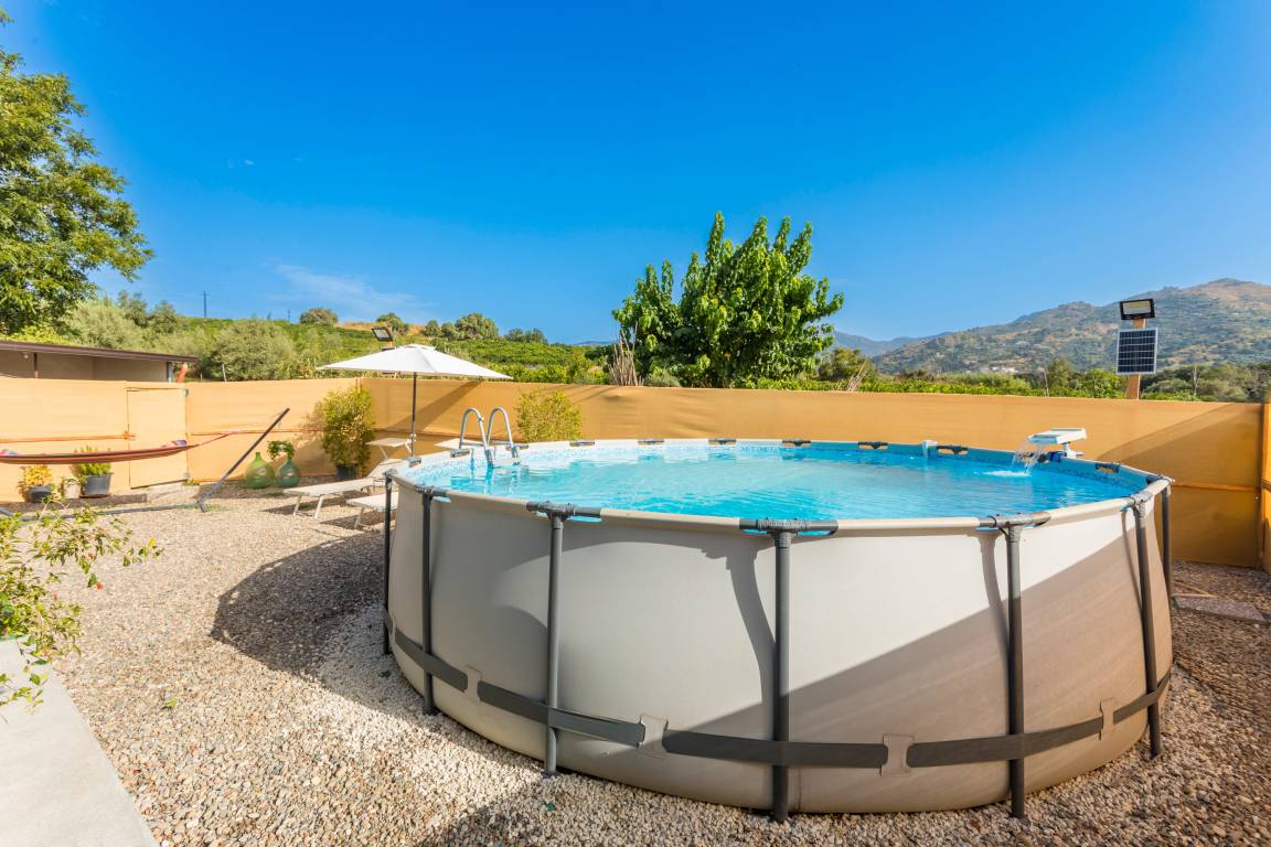 25 M² Albergue ∙ 1 Habitación ∙ 2 Huéspedes - Fiumefreddo di Sicilia