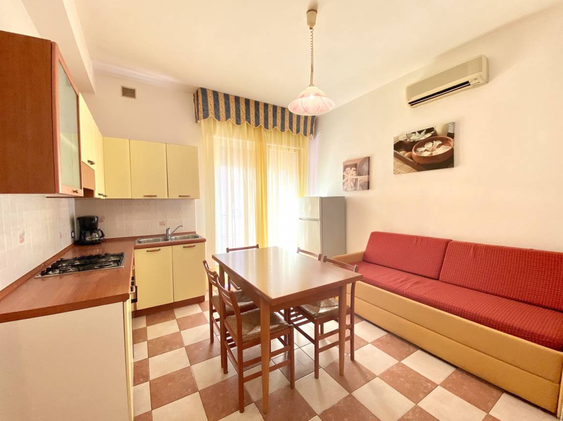 Ferienwohnung ∙ 1 Schlafzimmer ∙ 5 Gäste - Lido di Jesolo