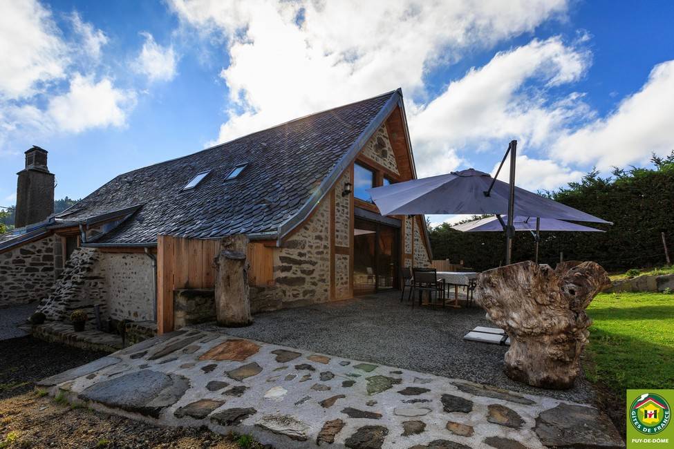 130 M² Gîte ∙ 4 Chambres ∙ 8 Personnes - Aydat