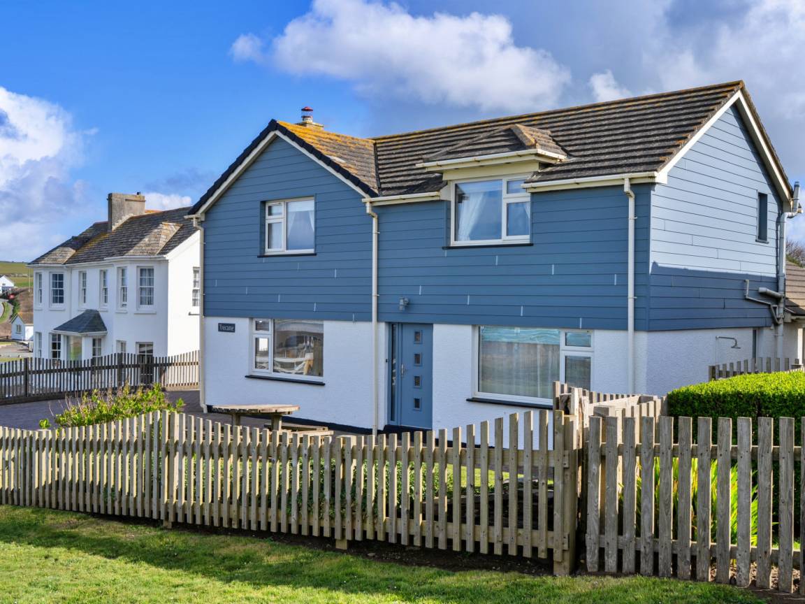 140 M² House ∙ 4 Bedrooms ∙ 10 Guests - Crackington Haven
