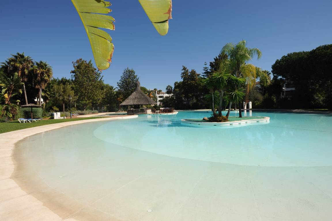 130 M² Apartment ∙ 2 Bedrooms ∙ 5 Guests - Puerto Banús