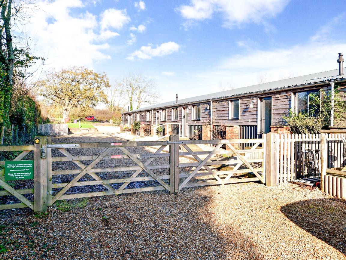 Cottage ∙ 2 Bedrooms ∙ 4 Guests - Isle of Wight