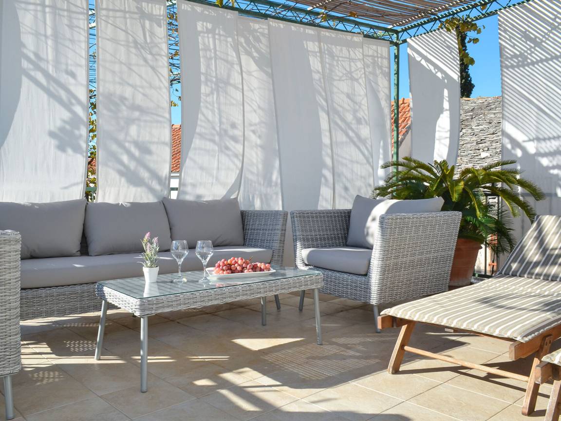 65 M² House ∙ 3 Bedrooms ∙ 7 Guests - Trogir